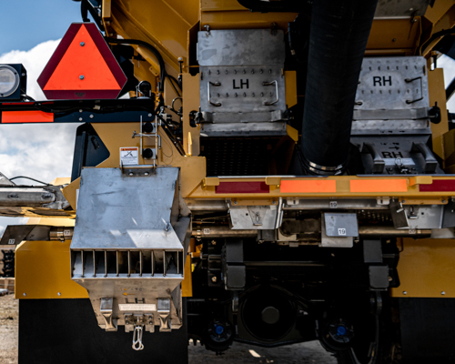 AB320AF Applicator for AGCO Floaters - Salford Group Inc.