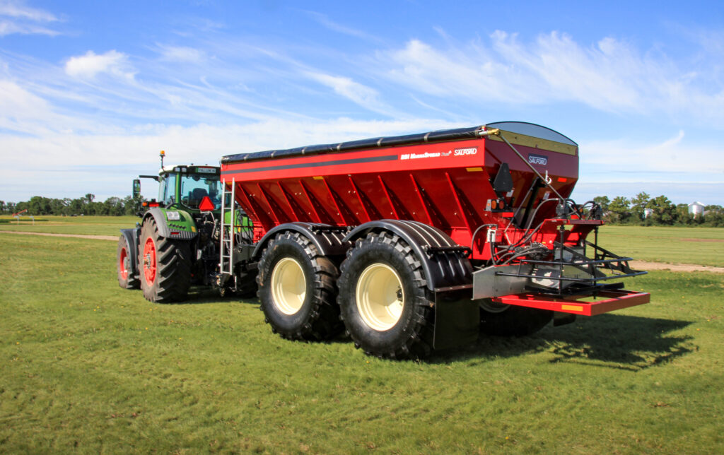 MagnaSpread PLUS+ Spinner Spreader - Salford Group Inc.